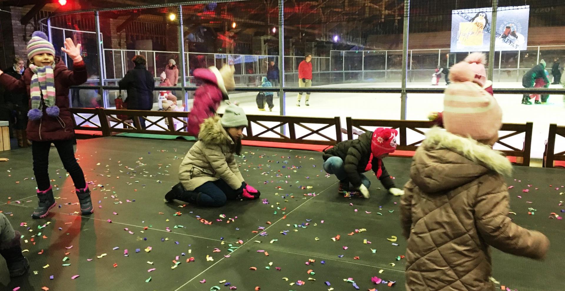 Korcsolyapálya búcsúztató